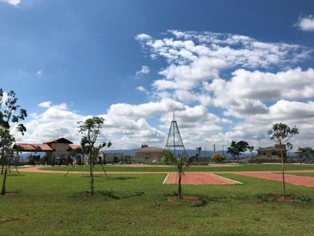 Terreno em leve aclive condominio Ibi Aram 2 Itupeva