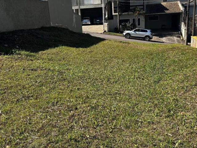 Terreno em leve aclive em excelente condomínio em Itatiba