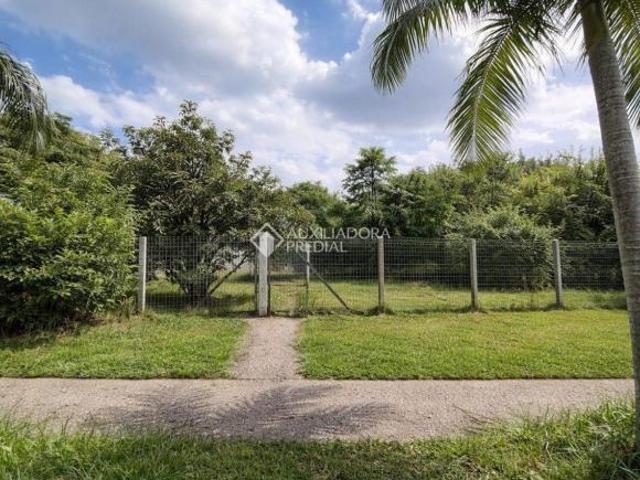 Terreno em localização privilegiada