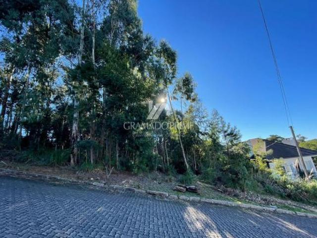 TERRENO EM LOTEAMENTO DE GRAMADO