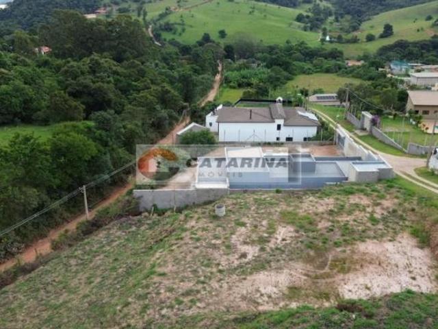 Terreno em loteamento fechado
