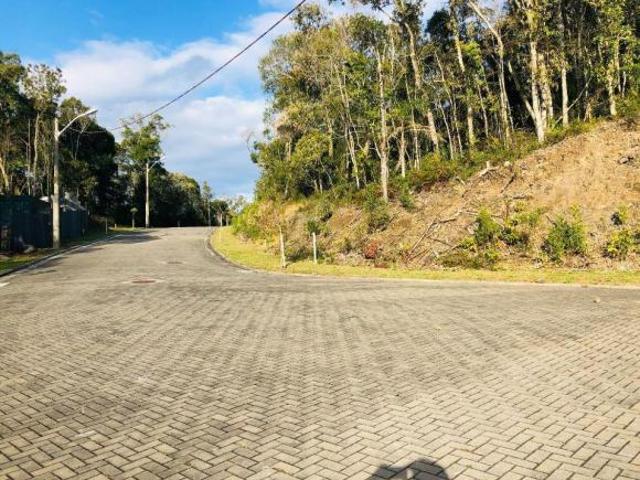 TERRENO EM LOTEAMENTO RESIDENCIAL GRAMADO/RS