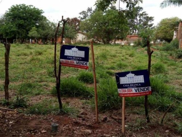 Terreno em Parque Industrial II, Araçatuba/SP de 300m² à venda por R$ 65.000,00