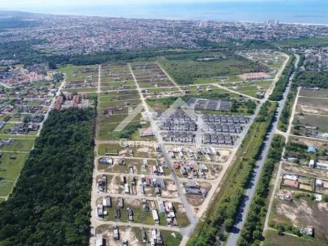 Terreno em Peruíbe, poucos minutos da praia e do centro da cidade