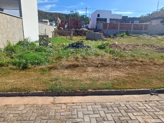Terreno em Pindobas, Maricá/RJ de 216m² à venda por R$ 139.900,00