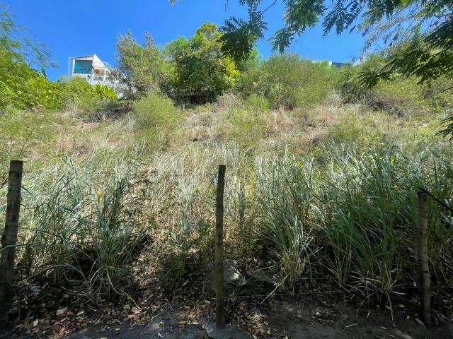 Terreno em Piratininga, Niterói/RJ de 0m² à venda por R$ 319.900,00