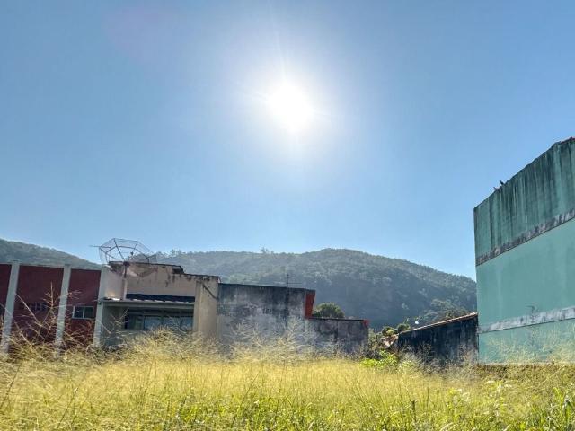 Terreno em Piratininga, Niterói/RJ de 0m² à venda por R$ 399.900,00
