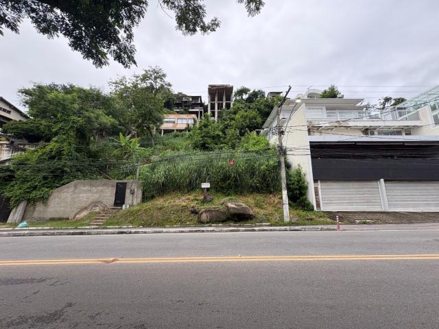 Terreno em Piratininga, Niterói/RJ de 0m² à venda por R$ 799.900,00