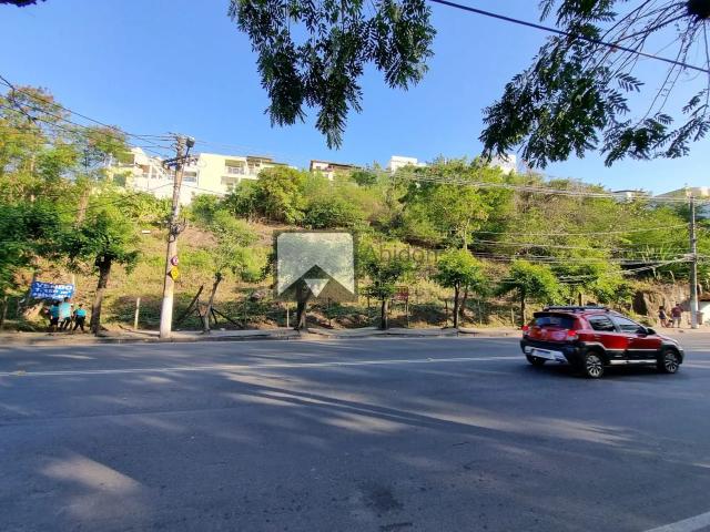 Terreno em Piratininga, Niterói/RJ de 450m² à venda por R$ 299.900,00