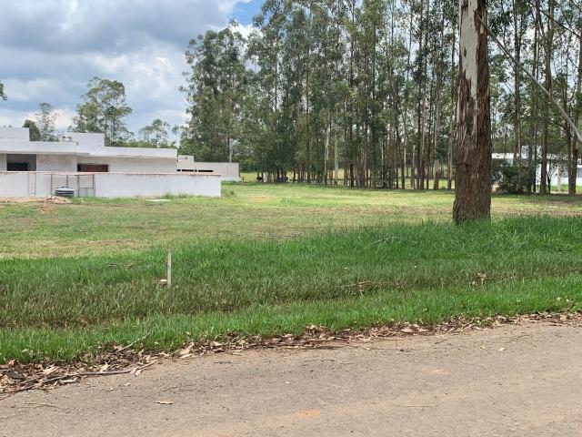 Terreno em, Porangaba/SP de 450m² à venda por R$ 65.900,00