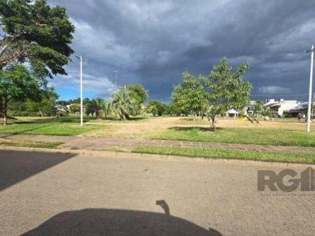 Terreno em Porto Alegre, no bairro Hípica, à venda