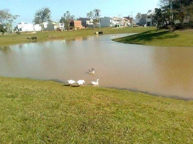 Terreno em Porto Alegre, no bairro Hípica, à venda