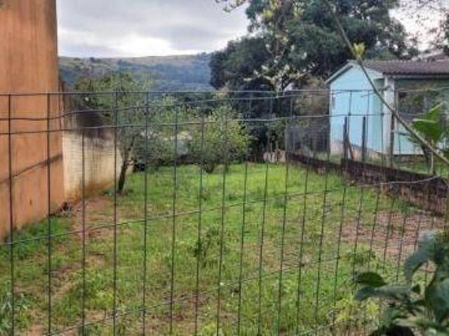 Terreno em Porto Alegre, no bairro Vila Nova, à venda