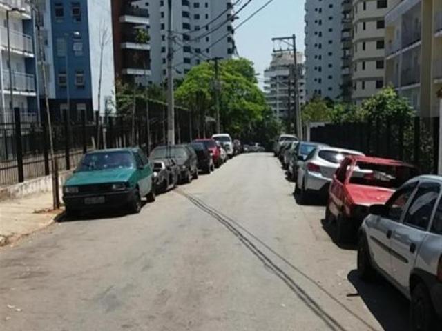 Terreno em Real Parque, São Paulo/SP de 840m² à venda por R$ 600.000,00