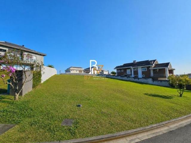 TERRENO EM REGIÃO ALTA EM ALPHAVILLE COM LEVE ACLIVE 592M² R$ 1.300.000,00