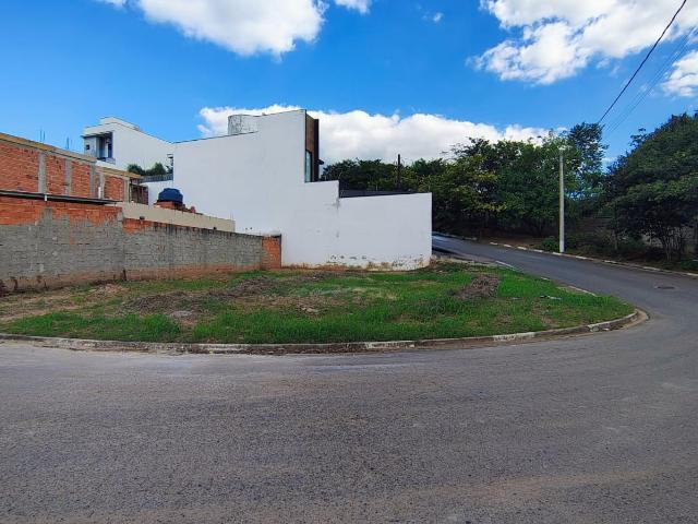 Terreno em Residencial Giardino di Veneto, Votorantim/SP de 238m² à venda por R$ 213.500,00