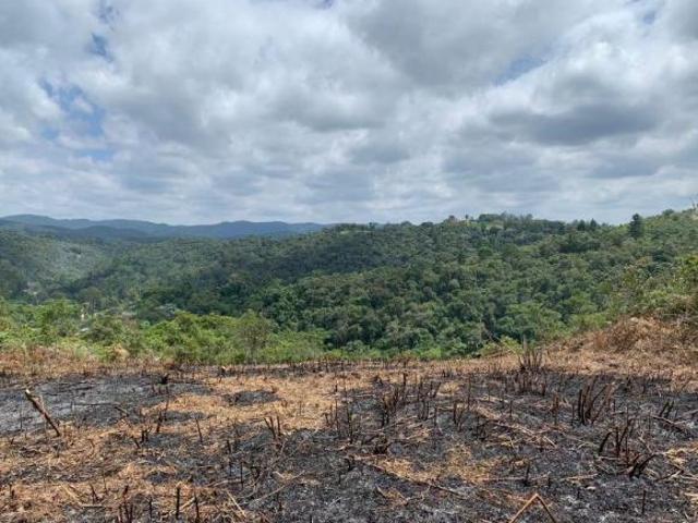 Terreno em São Lourenço da Serra com ótima localização medindo 1.000,00 m²