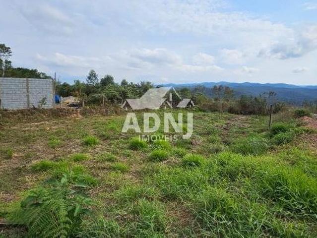 Terreno em São Lourenço da Serra medindo 500,00 m²