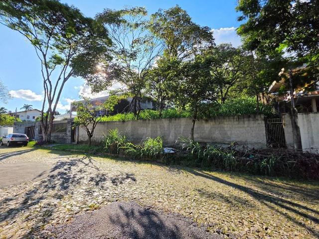 Terreno em São Luiz, Belo Horizonte/MG de 1000m² à venda por R$ 1.099.900,00