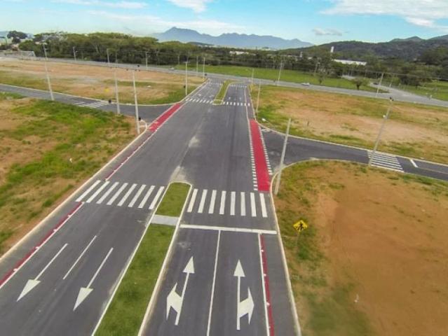 Terreno em Sertão do Maruim, São José/SC de 0m² à venda por R$ 382.000,00