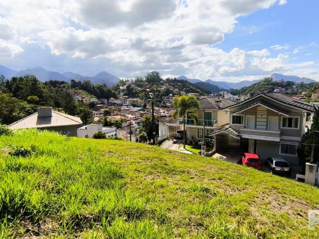 Terreno em Tijuca, Teresópolis/RJ de 322m² à venda por R$ 379.000,00
