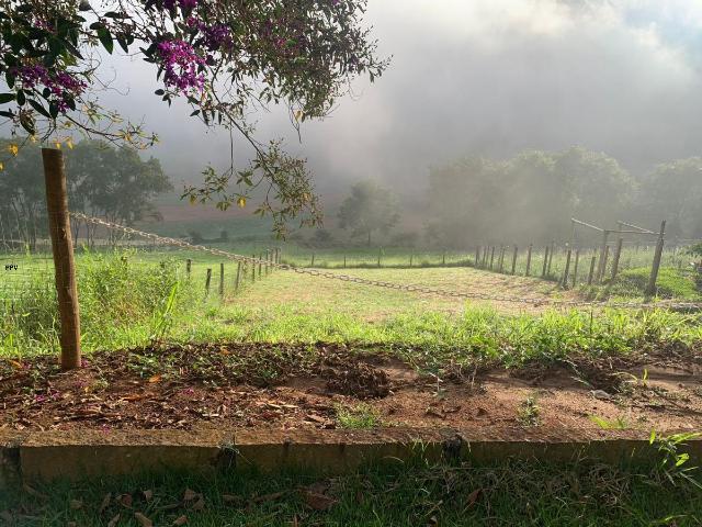 Terreno em Várzea, Teresópolis/RJ de 404m² à venda por R$ 149.900,00