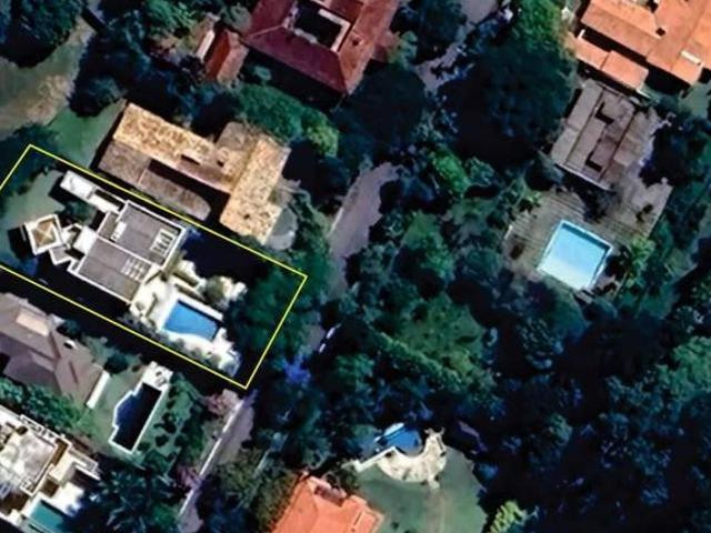 Terreno em Vila de São Fernando, Cotia/SP de 742m² 5 quartos à venda por R$ 3.450.000,00
