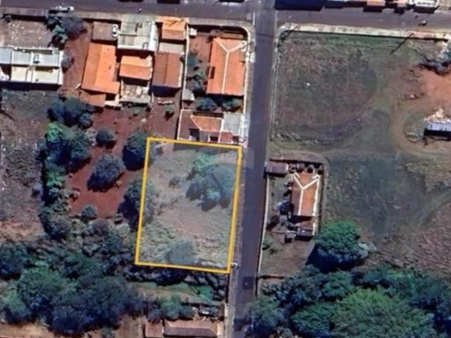 Terreno em Vila Éden, Botucatu/SP de 1545m² à venda por R$ 434.700,00