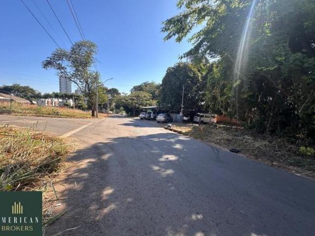 Terreno em Vila Itatiaia, Goiânia/GO de 5960m² à venda por R$ 5.960.000,00