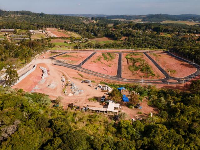 Terreno em Vila São Francisco, Cotia/SP de 0m² à venda por R$ 180.500,00