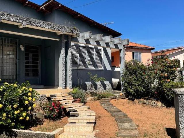Terreno em Vila Santo Antônio do Portão, Cotia/SP de 100m² 3 quartos à venda por R$ 650.000,00