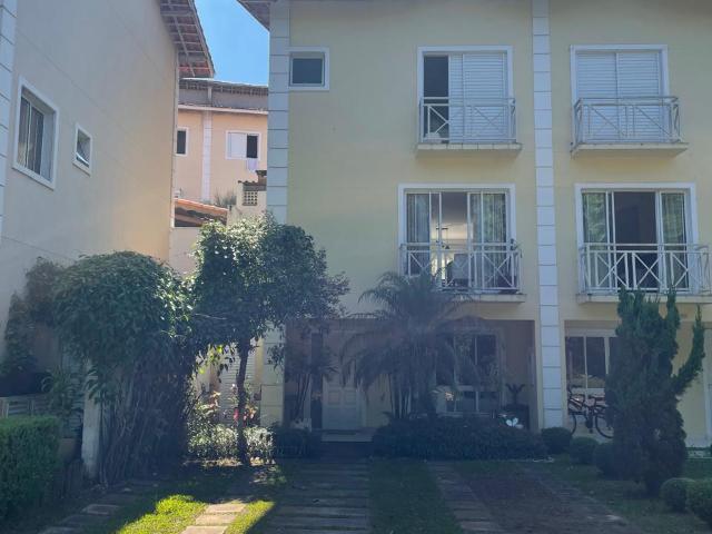 Terreno em Vila Santo Antônio do Portão, Cotia/SP de 225m² 3 quartos à venda por R$ 744.900,00