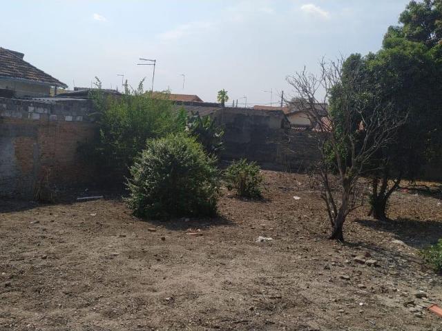 Terreno em Vila Santos, Caçapava/SP de 900m² à venda por R$ 849.000,00