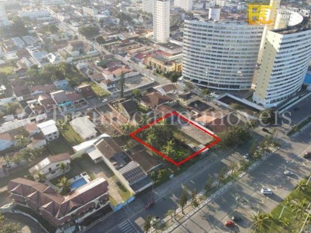 Terreno em 3 lotes Centro Peruíbe/SP