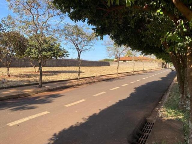 Terreno en Condomínio para venda em Vila Cristal de 900.00m²