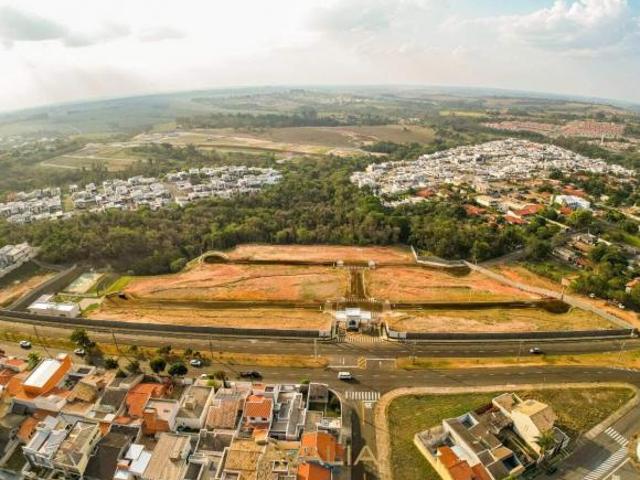 Terreno en Condomínio para venda em Villa Trivento de 303.03m²