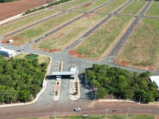 Terreno en Condomínio para venda em Bairro Do Cillos de 180.00m²