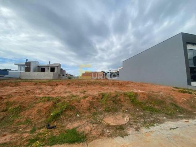 Terreno en Condomínio para venda em Condomínio Campos de Medeiros de 300.00m²