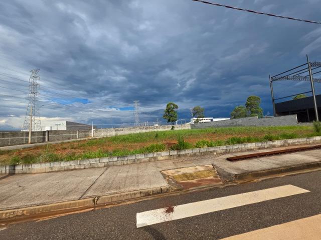 Terreno en Condomínio para venda em Iporanga em Sorocaba São Paulo de 1684.00m²