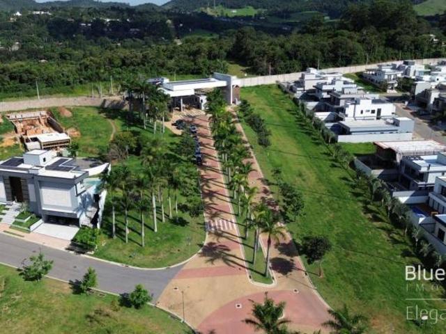 Terreno en Condomínio para venda em Jardim Samambaia de 394.00m²