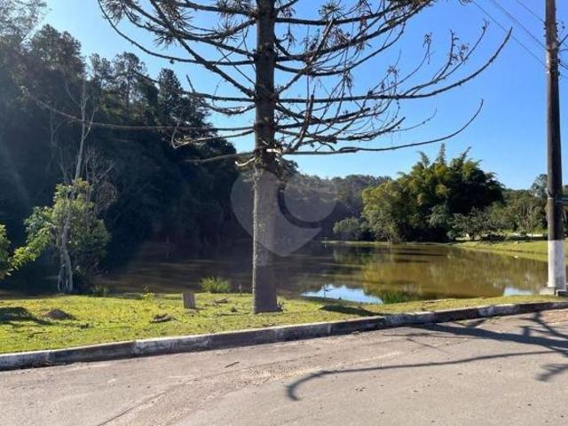 Terreno en Condomínio para venda em Jardim Vista Alegre de 683.00m²