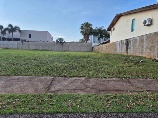 Terreno en Condomínio para venda em Parque Residencial Damha em Araraquara São Paulo de 405.00m²