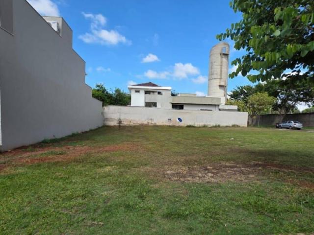 Terreno en Condomínio para venda em Residencial Village Damha Ii em Araraquara São Paulo de 275.00m²