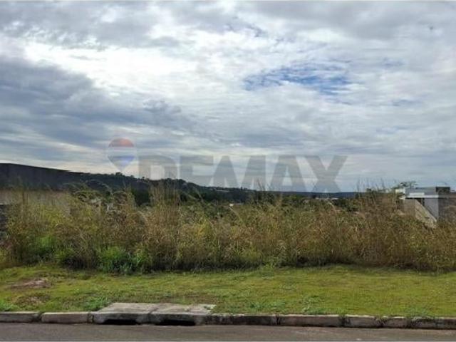Terreno escriturado no condomínio Quatro Estações com vista maravilhosa