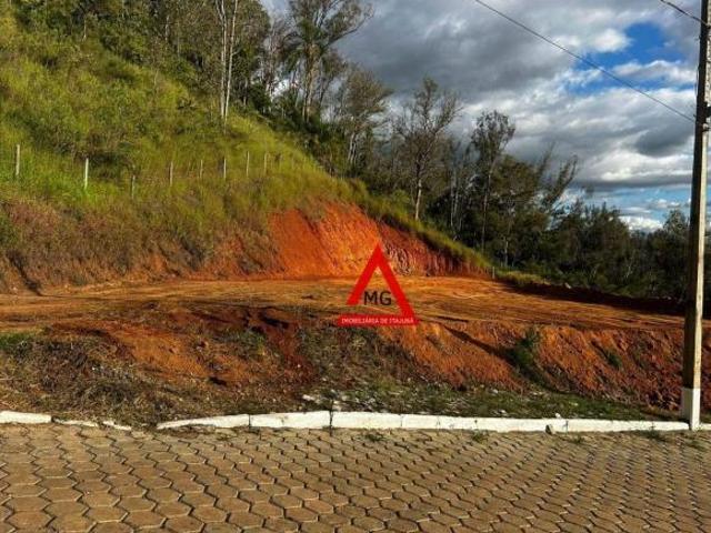 Terreno espaçoso de 1.370 m² à venda no Bairro Pinheirinho, Itajubá MG