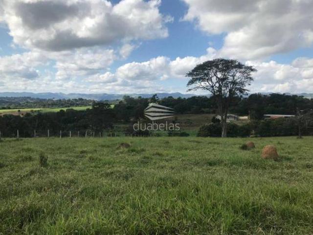 TERRENO ESTRADA DE PIEDADE