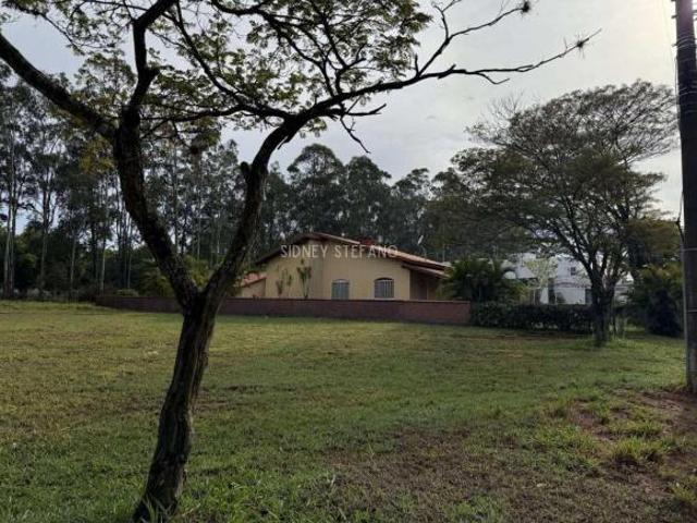 Terreno Fundo Área Verde de 600 m² próximo à praça da fonte do Santa Bárbara Resort Residence
