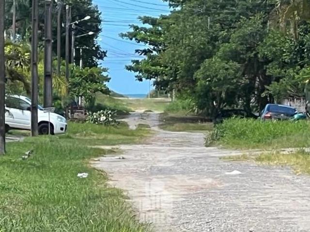 Terreno faixa mar