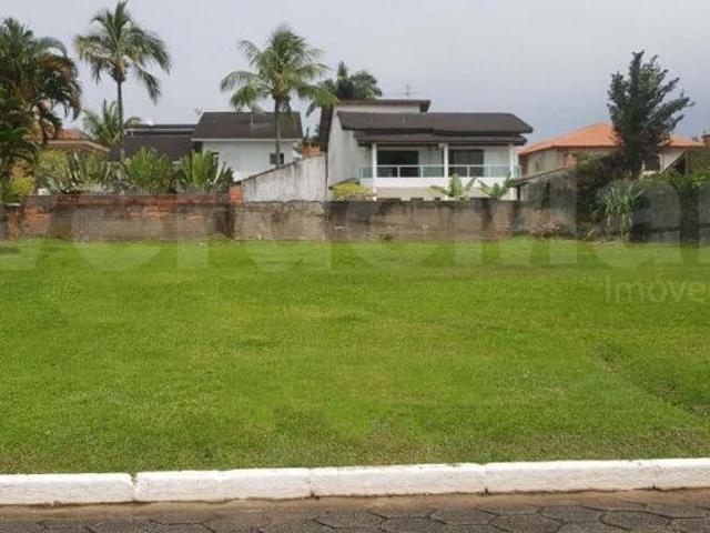 Terreno Frente Praça À Venda No Condominio Acapulco Guarujá