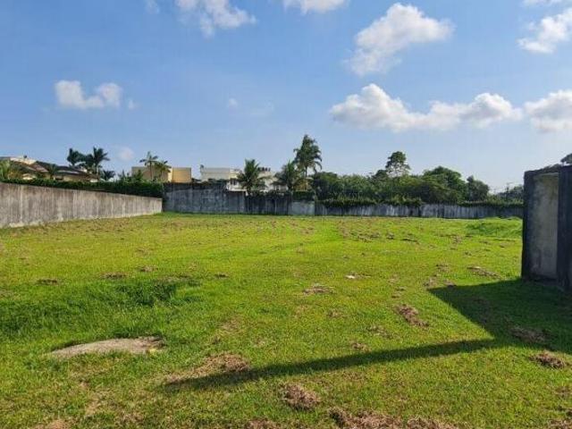 Terreno frente praça À VENDA no Condomínio Jardim Acapulco 1 Guarujá